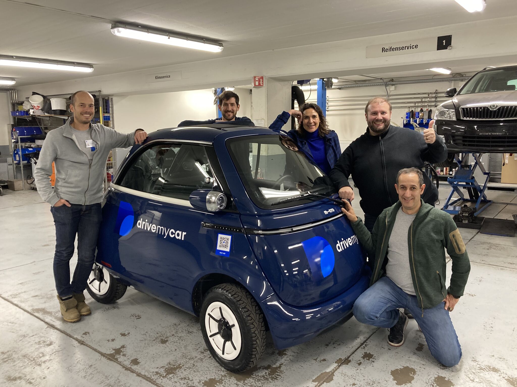 Carsharing with electric microcars: drivemycar uses Invers technology