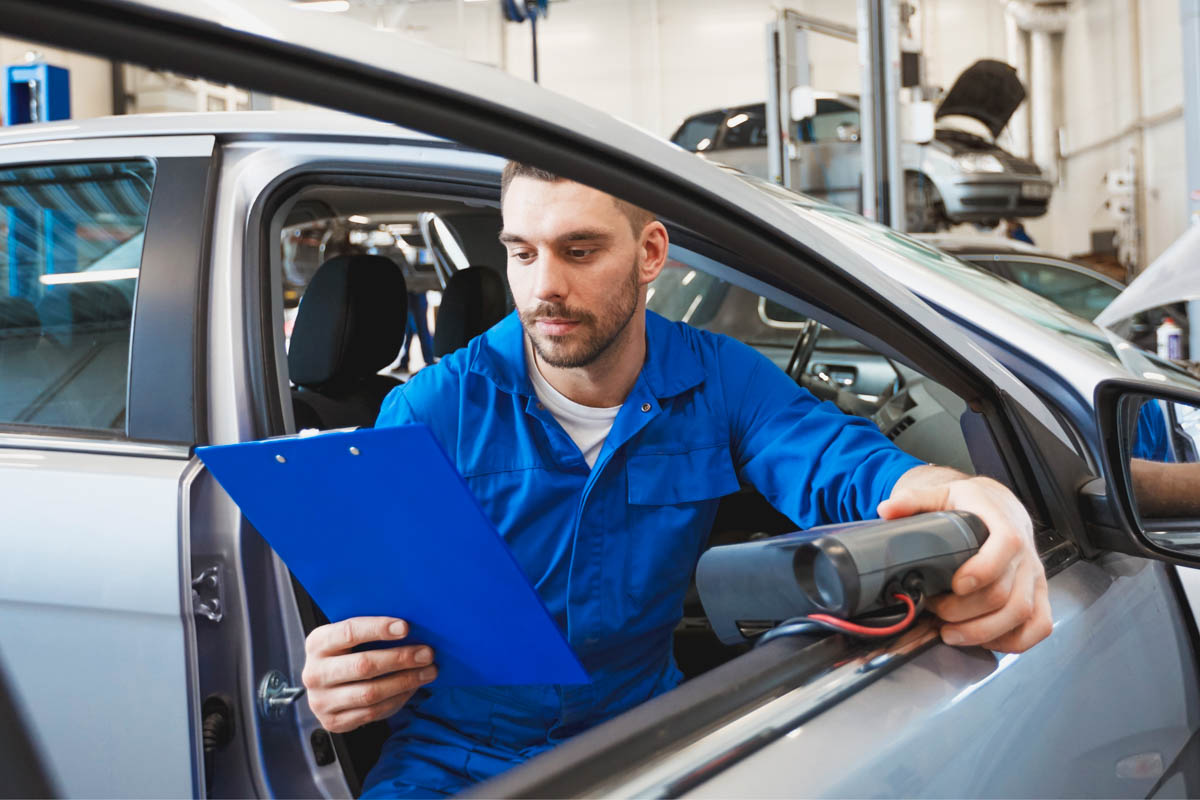 Insourcing in Carsharing Operations: Benefits & Challenges